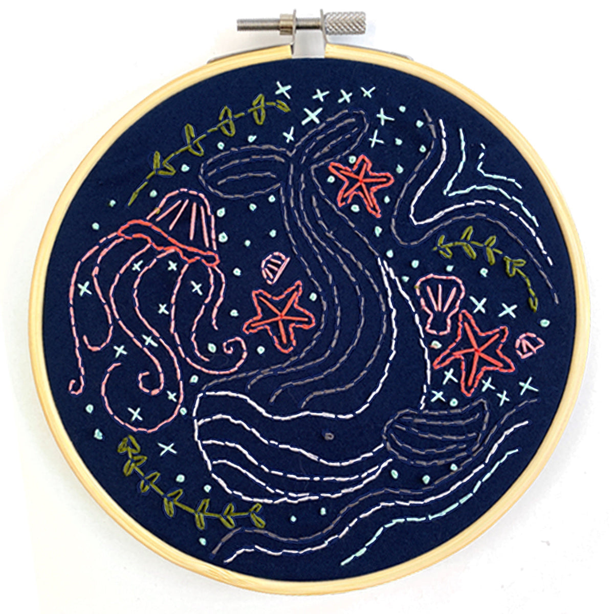 Whale Embroidery Pattern - PDF – Jennifer Heynen Creative Co.