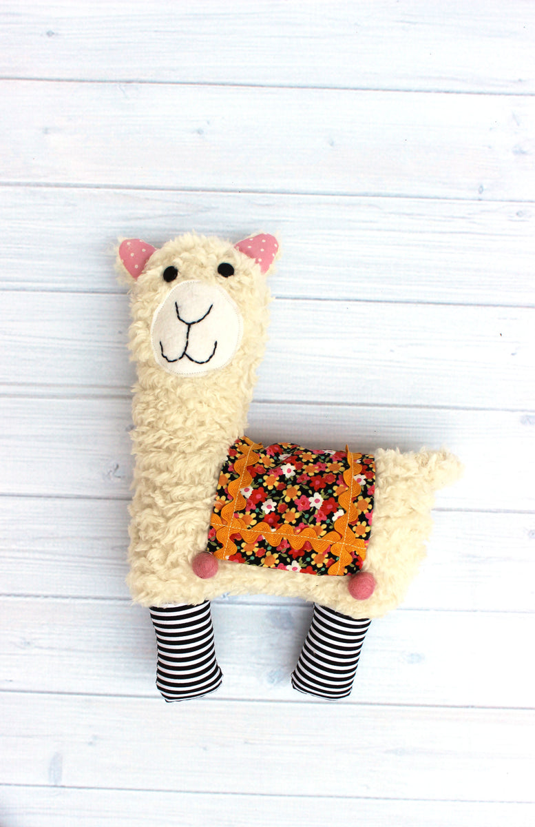 Little Llama Softie Sewing Pattern – Jennifer Heynen Creative Co.